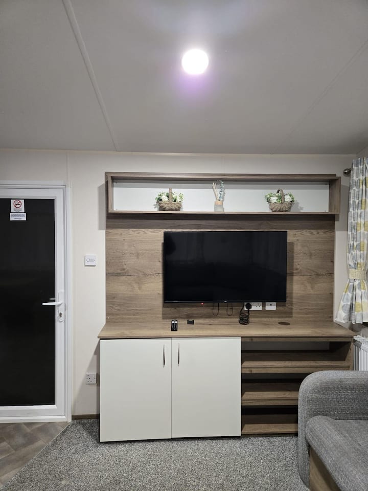 Caravan With Wifi At Harts, Ref 74108b - Faversham