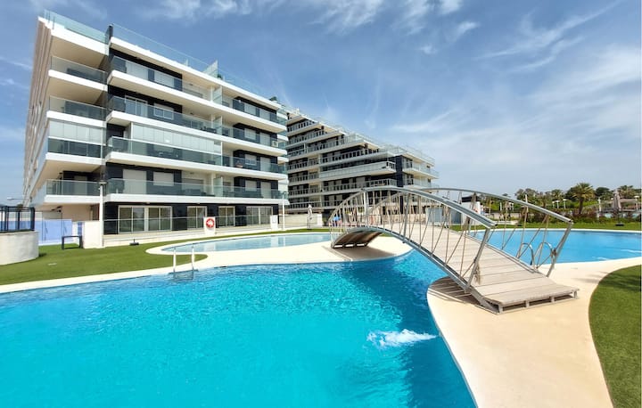 Awesome Apartment In Torre La Sal - Cabanes