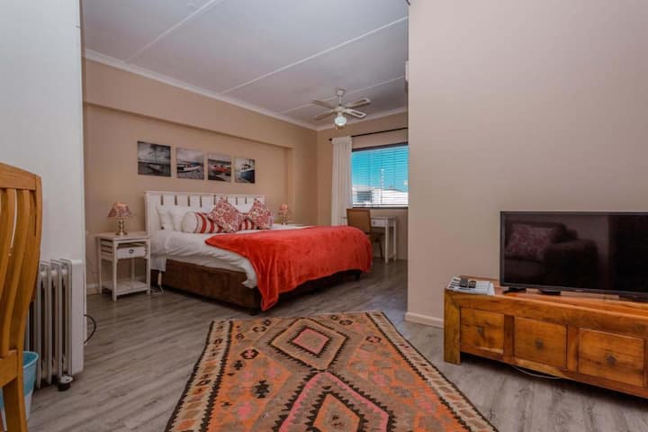 Chambre Confortable Avec Jardin Et Piscine Partagé - Pearly Beach