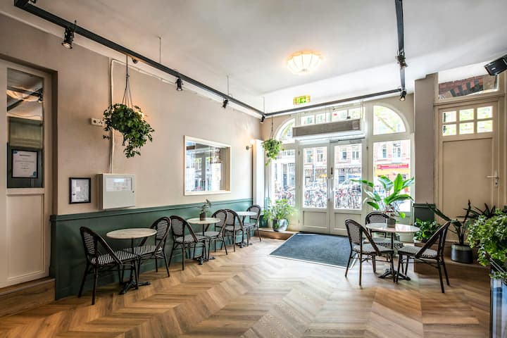 Stylish Room At Hotel Atlantis - Amsterdam