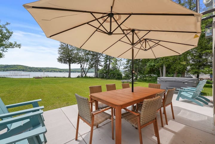 Dune View Cottage|lake Life + Hot Tub|dog Friendly - Glen Arbor, MI