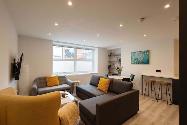 Modern 1-bedroom Apartment In The Heart Of Leeds - Leeds