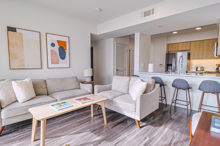 2bd/2ba Walking Distance To The Beach - Santa Monica, CA