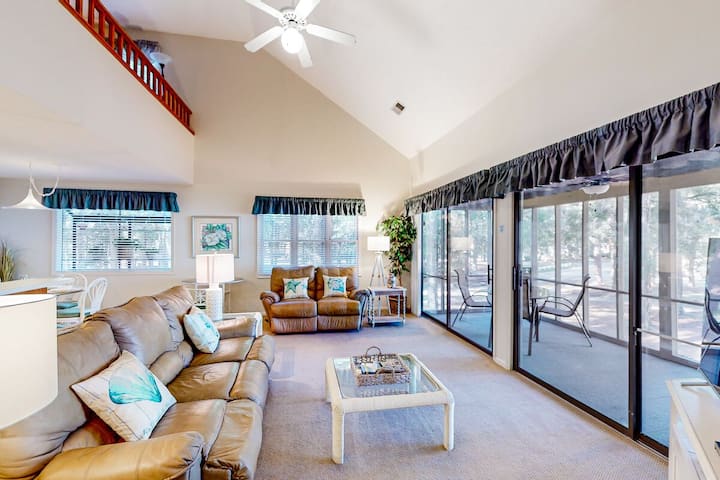4br Condo With Porch, Game Room, &On-site Dining - Sunset Beach, NC