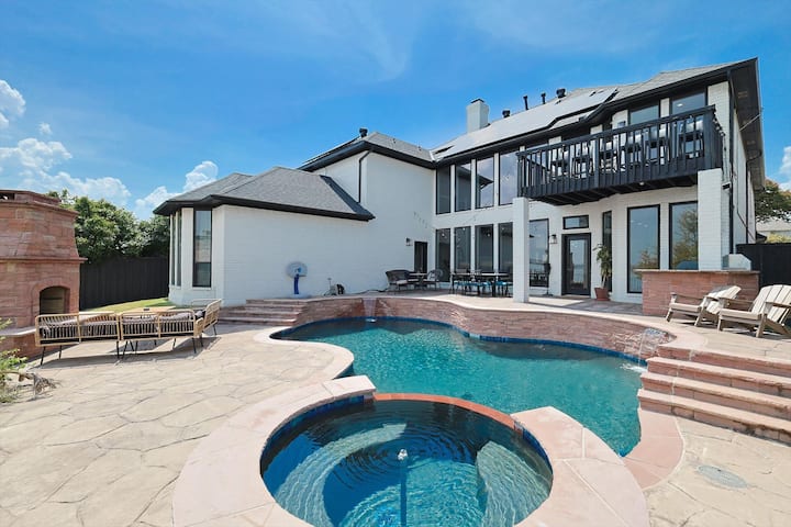 5br Lakefront Luxury | Pool, Dock&nbsp;&&nbsp;Views - Rowlett, TX