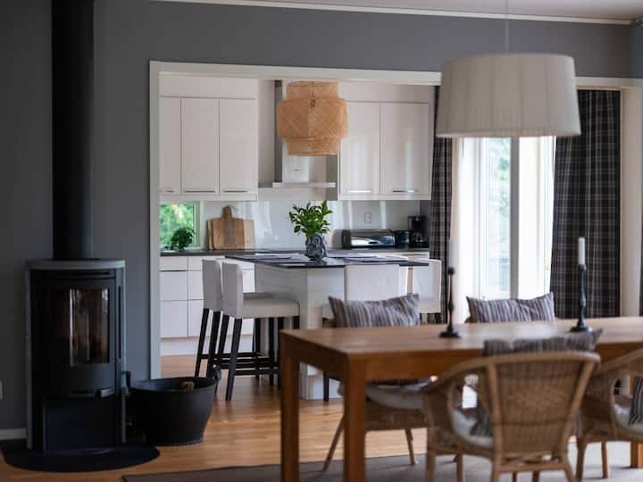 Two-floor House In ÅRe Town W/ Sauna & Fireplace - Åre