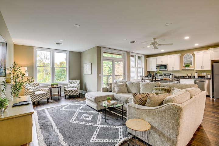 Luxurious 'Litfin Loft' - Walk To Main St Akron - Alabama, NY