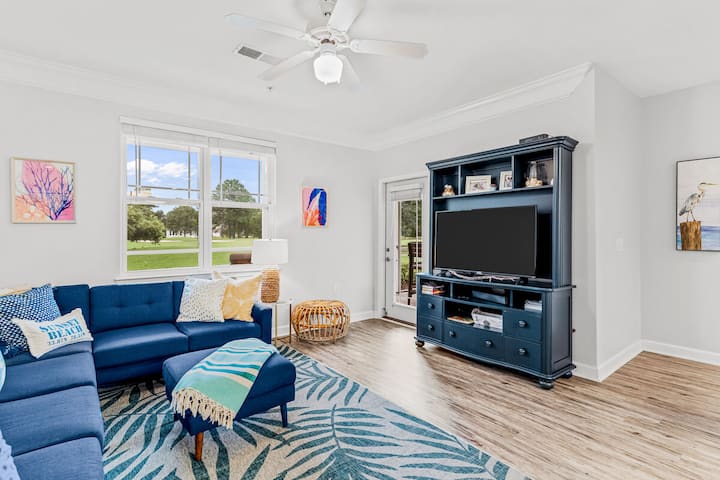 Crow Creek Retreat: Pool | Hot Tub | Patio - Sunset Beach, NC