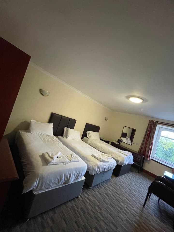 Triple-economie-sdb Privée Avec Baignoire - Loch Lomond