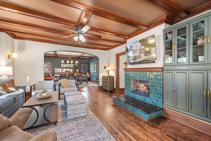 Cozy 5br Home By North Pier W/ Fireplace - Sheboygan, WI