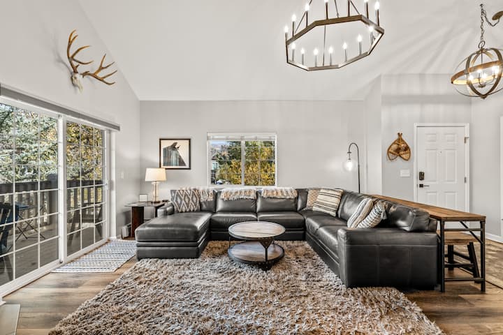 1083 Modern 3br Villas Condo - Steamboat Springs, CO