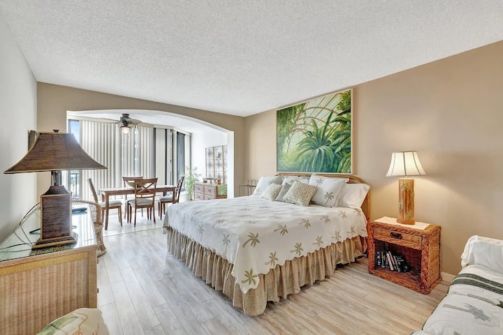 Ss 4351 1/2 Ocean View Condo - Fort Pierce, FL