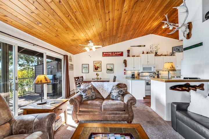 New! Community Dock, Community Hot Tub! - Whitefish, MT