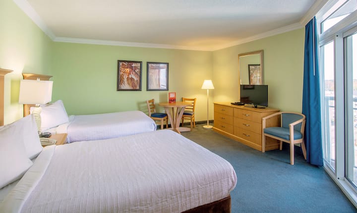 4 Relaxing Beachside Suites For Families - W/ Pool - Myrtle Beach, SC