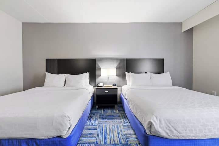 4 Rooms W/ Breakfast Near Dorney Park - Allentown, PA