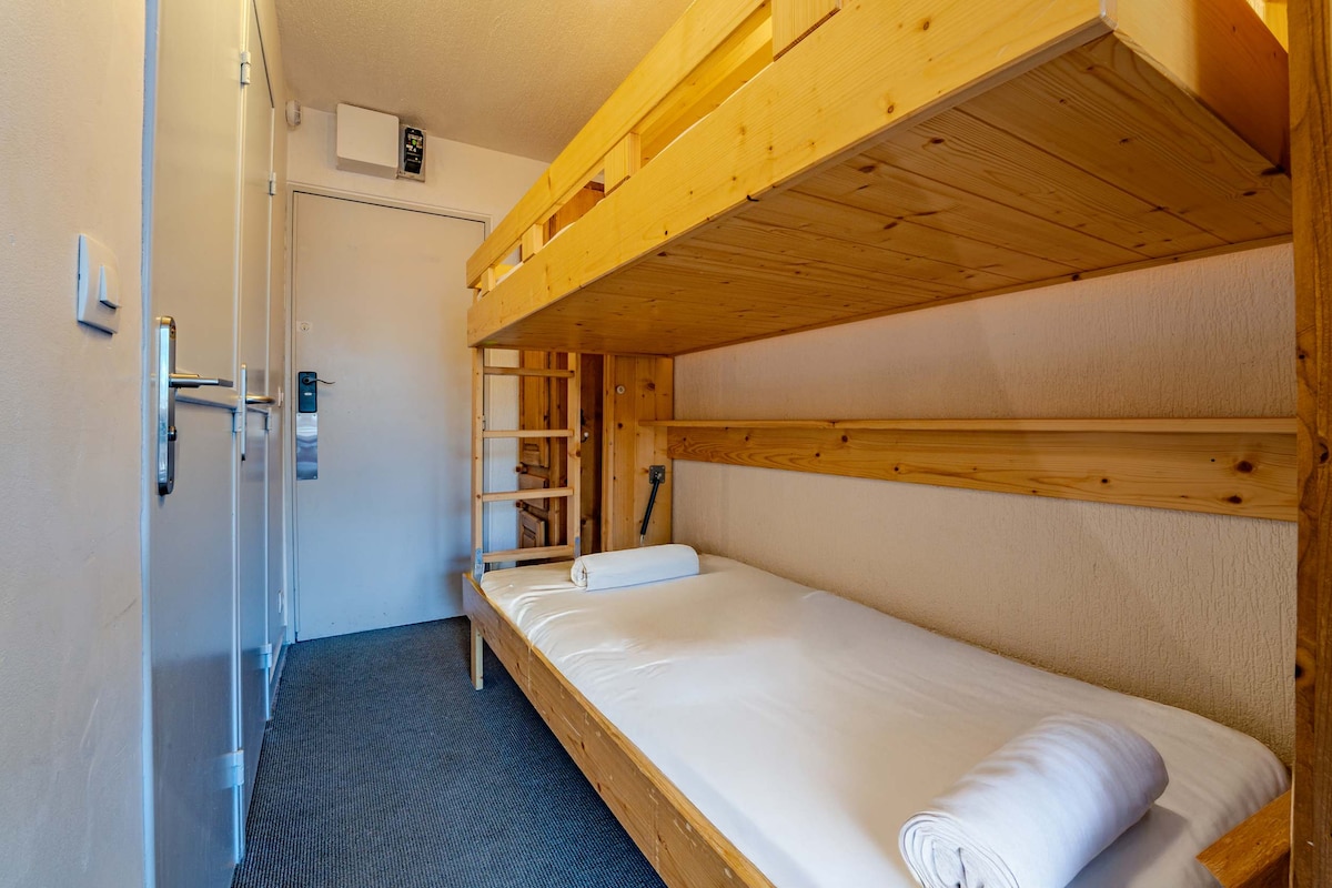 Val Thorens 1BR by Slopes Balcony & Mountain View - Airbnb