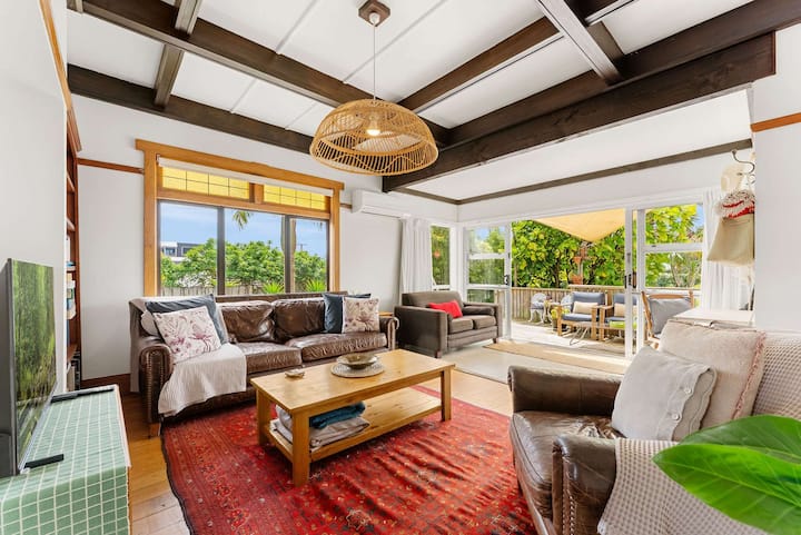 Cabbage Tree Cottage - Papamoa