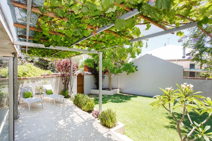 Sunset Views - Walking Distance To Fremantle Cbd - 科茨洛