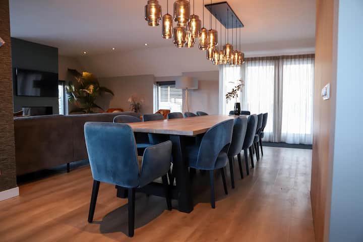 Familiehuis De Rheezermaten Met Jacuzzi | 12 Perso - Slagharen