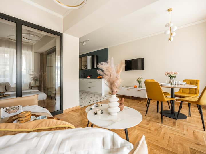 Art Palace 1-bedroom Apartment With Sofa - Kraków