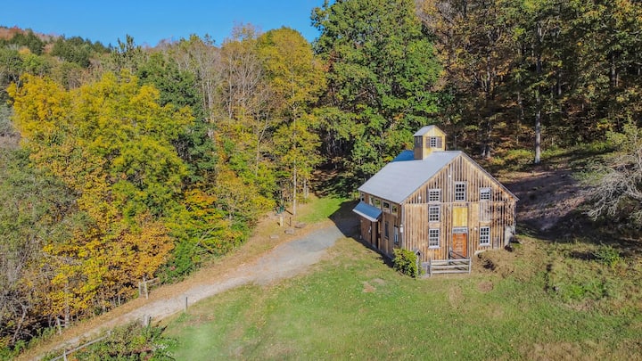 Views! Trails, Hot Tub, Sauna | Reservoir Ridge - Quechee, VT