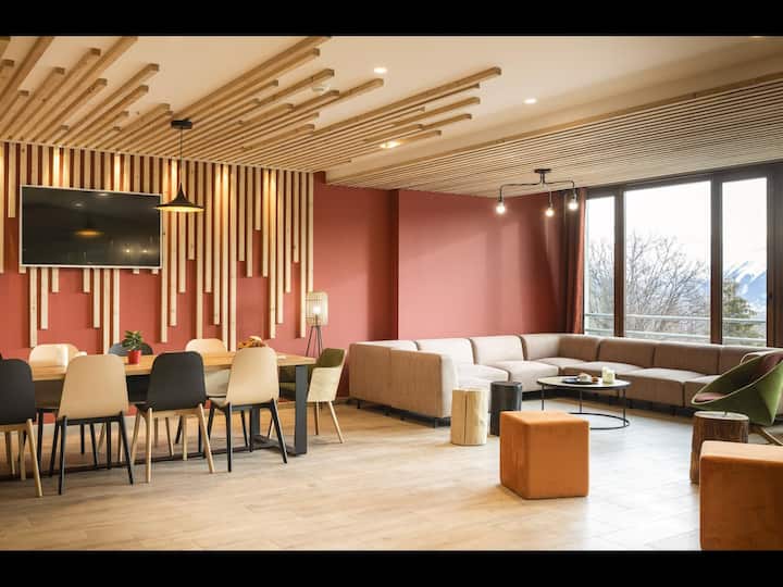 Appartement En France Avec Sauna Et Piscine - Albiez-Montrond