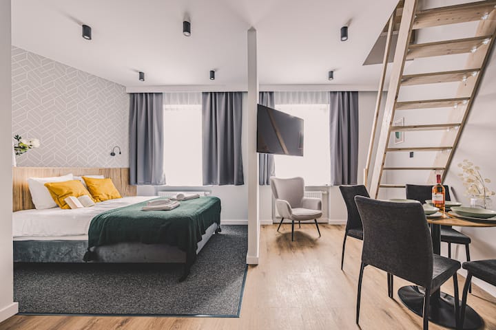 Stylish Loft With Mezzanine In Toruń Old Town - Toruń