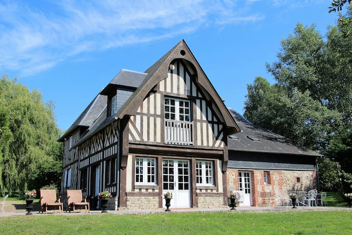 Historic Norman House Near Deauville - Pont-l'Évêque