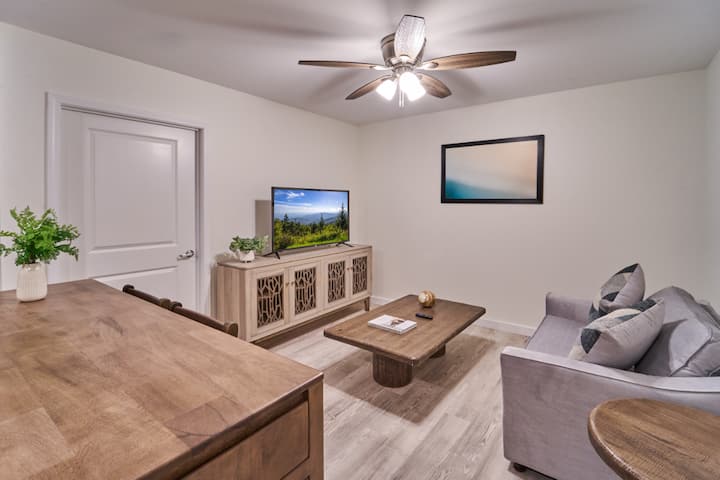 Ruby 206: 1bd | Great Location + Shared Amenities! - Pigeon Forge, TN