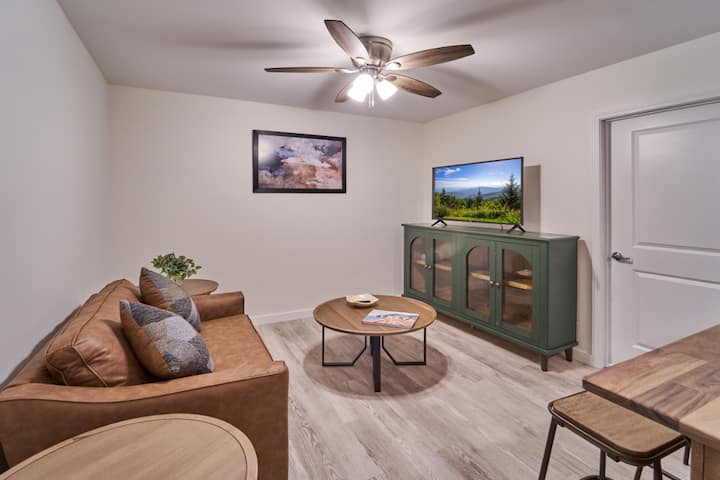 Ruby 207: 1bd | Great Location + Shared Amenities! - Pigeon Forge, TN