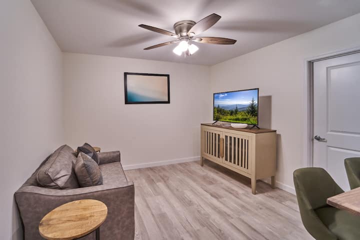 Ruby 211: 1bd | Great Location + Shared Amenities! - Pigeon Forge, TN