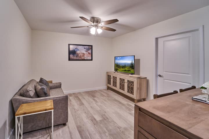 Ruby 212: 1bd | Great Location + Shared Amenities! - Pigeon Forge, TN