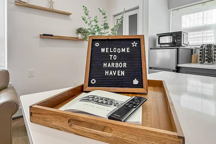 Modern Studio, Harbor Point – Walk To Train, - Stamford, CT