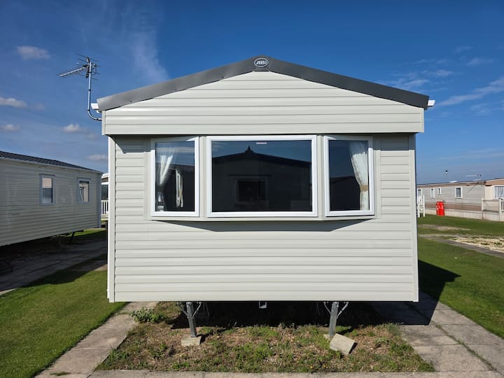 Silver Caravan (Sleeps 8) Gl020 - Mablethorpe