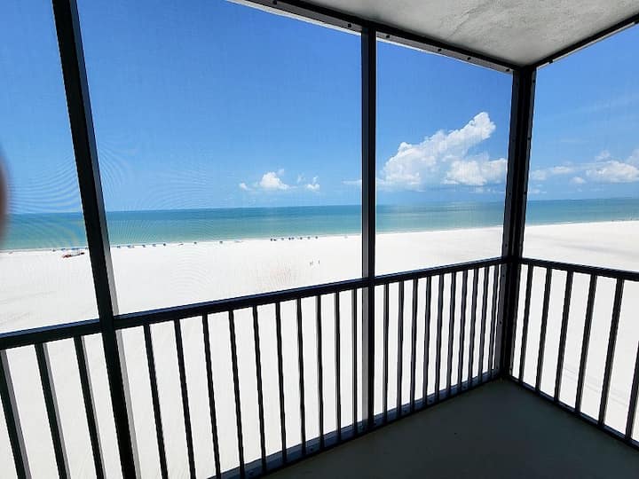 You Will Fall In Love With Island Winds Vacation R - Fort Myers Beach, FL