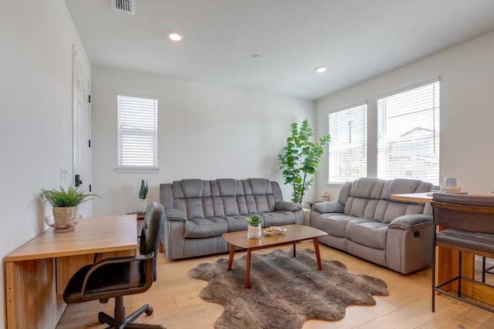 Cozy & Convenient Residential Duplex In Woodland - Woodland, CA