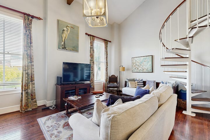 Charming Home In Heart Of Charleston W/ Loft & Ac - Charleston, SC