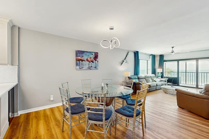 Gulf-front Condo W/ Screened Balcony & Pool Spa - Madeira Beach, FL