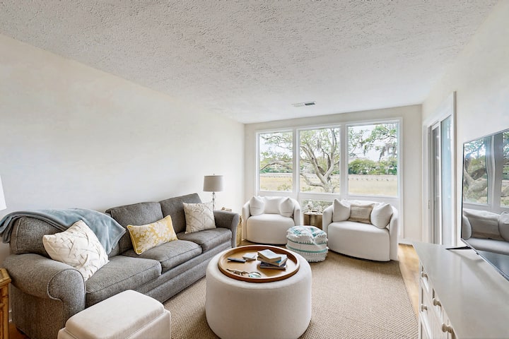 Charming Coastal Condo, With Shared Pool, Fitness - Seabrook Island, SC