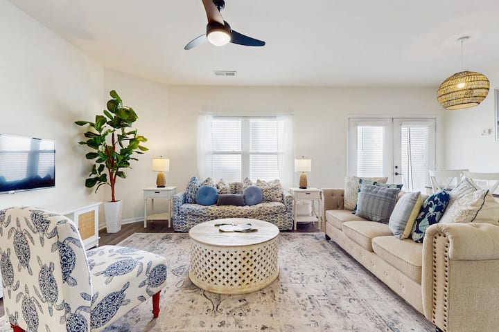 Sunny 2br Pool View In Pet Friendly Resort W/ Pool - Hanahan, SC