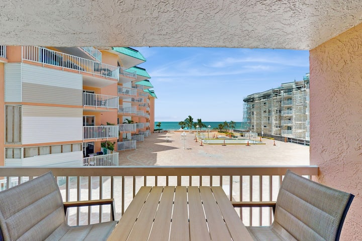 Seaside Bliss W/ Gulf-view, Beachfront & Pool - Indian Shores, FL
