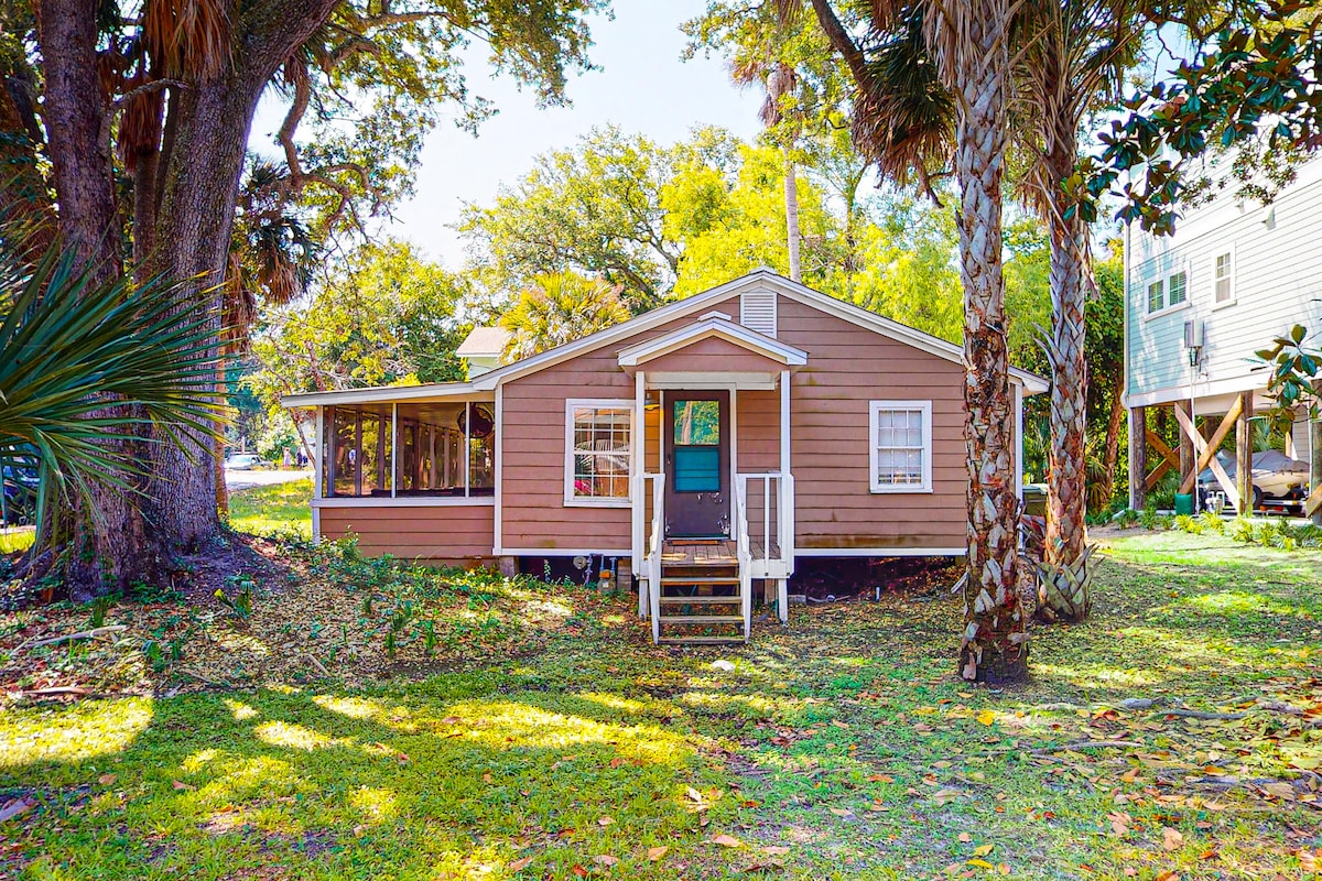 Downtown Folly Beach Home w/ WiFi, W/D & Smart TV - Houses for Rent in ...
