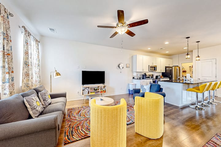 Snowbird-friendly Townhouse W/ Pool, Tennis & Ac - 노스 찰스턴