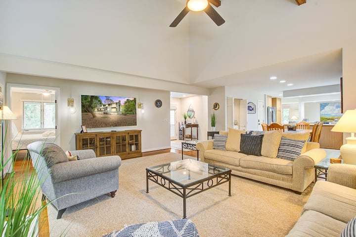 Dog-friendly Home W/ Screened Porch Near Beach - Kiawah Island, SC