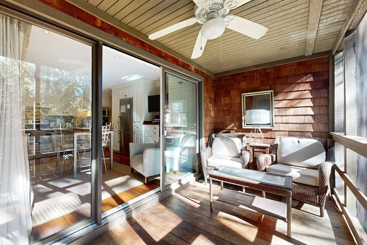 Refurbished Villa With Private Wooded Views, Tenni - Kiawah Island, SC