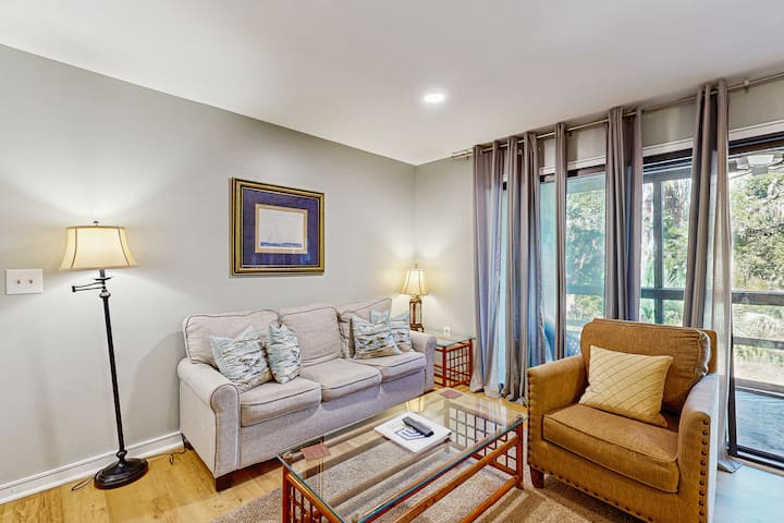 Renovated Lagoon-view Condo With Screened Porch & - Kiawah Island, SC