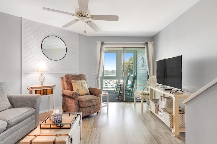 2nd-floor Villa W/ River Views, Pool & Tennis - Folly Beach, SC
