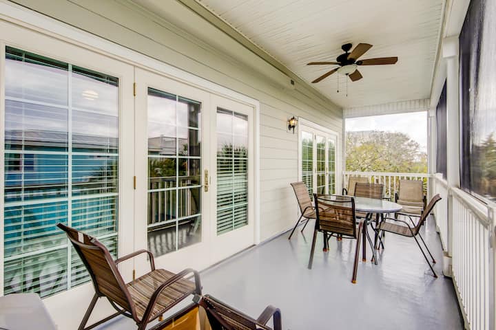 Fantastic Condo With Water-view, Pool, Balcony, Ce - Folly Beach, SC