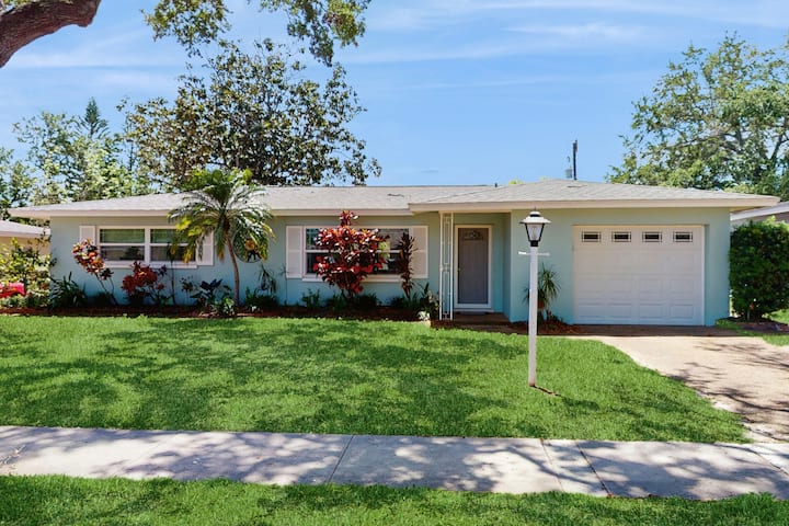 Relaxing Ranch Home Near Beach & Dining - Largo, FL