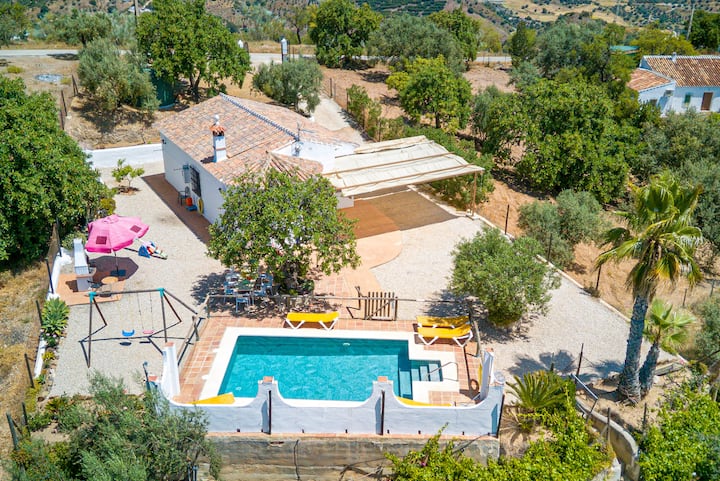 La Casita Del Garrobo - Comares